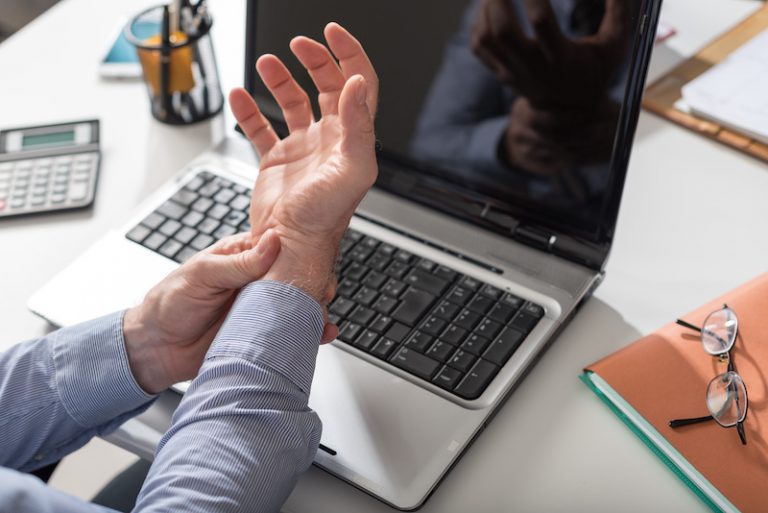 9 Best Repetitive Strain Injury Stretching Exercises